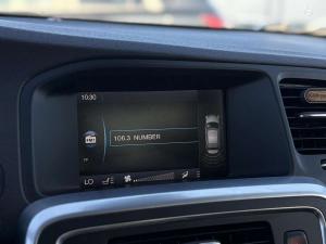 Balts Volvo S60 2010 Šauļi, ar dzinēja tilpumu 1.98 L un nobraukumu 371 tūkst. km par 3300 €, foto 21 vietnē AUTOMOTO.COM.LV