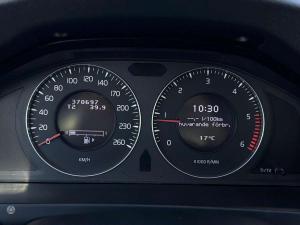 Balts Volvo S60 2010 Šauļi, ar dzinēja tilpumu 1.98 L un nobraukumu 371 tūkst. km par 3300 €, foto 22 vietnē AUTOMOTO.COM.LV