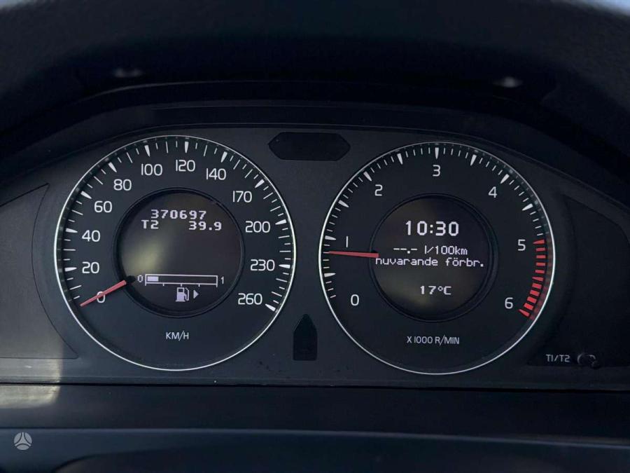 Balts Volvo S60 2010 Šauļi, ar dzinēja tilpumu 1.98 L un nobraukumu 371 tūkst. km par 3300 €, foto 22 vietnē AUTOMOTO.COM.LV