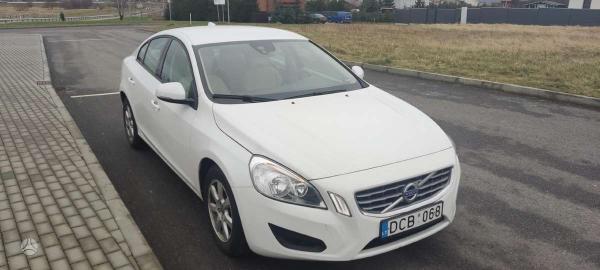 White Volvo S60 2011 in Klaipeda, with an engine capacity of 1.60 L and mileage of 189 thousand km for 5300 €, photo 3 on AUTOMOTO.COM.LV