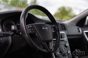 Balts Volvo S60 2011 Rīga, ar dzinēja tilpumu 1.60 L un nobraukumu 375 tūkst. km par 4990 €, foto 13 vietnē AUTOMOTO.COM.LV