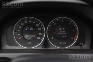Balts Volvo S60 2011 Rīga, ar dzinēja tilpumu 1.60 L un nobraukumu 375 tūkst. km par 4990 €, foto 18 vietnē AUTOMOTO.COM.LV