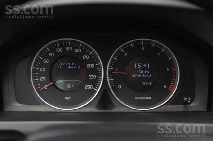 Balts Volvo S60 2011 Rīga, ar dzinēja tilpumu 1.60 L un nobraukumu 375 tūkst. km par 4990 €, foto 18 vietnē AUTOMOTO.COM.LV