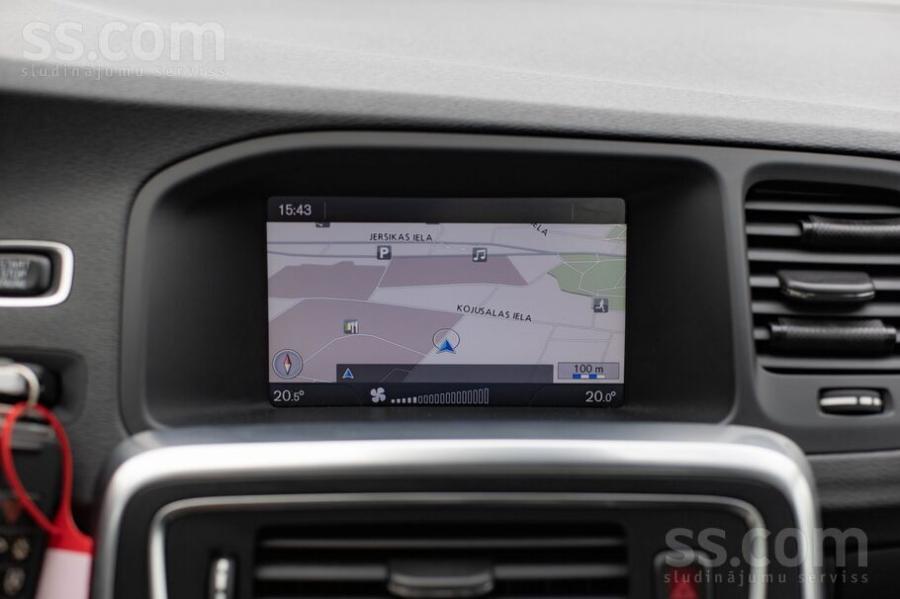 Balts Volvo S60 2011 Rīga, ar dzinēja tilpumu 1.60 L un nobraukumu 375 tūkst. km par 4990 €, foto 20 vietnē AUTOMOTO.COM.LV