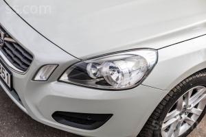 Balts Volvo S60 2011 Rīga, ar dzinēja tilpumu 1.60 L un nobraukumu 375 tūkst. km par 4990 €, foto 25 vietnē AUTOMOTO.COM.LV