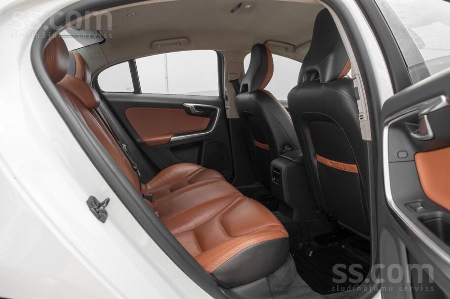 White Volvo S60 2011 in Riga, with an engine capacity of 2.40 L and mileage of 317 thousand km for 5490 €, photo 14 on AUTOMOTO.COM.LV