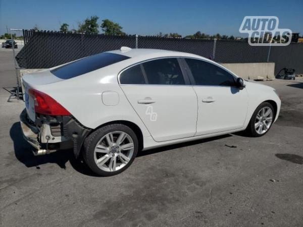 White Volvo S60 2012 in Kaunas, with an engine capacity of 3.00 L and mileage of 170 thousand km for 6999 €, photo 4 on AUTOMOTO.COM.LV