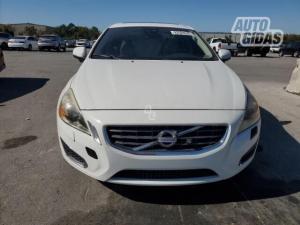 White Volvo S60 2012 in Kaunas, with an engine capacity of 3.00 L and mileage of 170 thousand km for 7200 €, photo 5 on AUTOMOTO.COM.LV