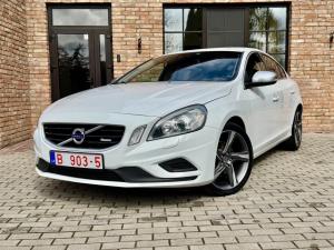 Белый Вольво С60 2012 в Рига, объемом двигателя 2.00 л и пробегом 270 тыс. км за 7150 €, фото  на AUTOMOTO.COM.LV