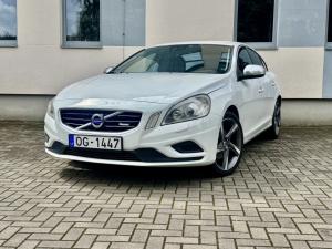 White Volvo S60 2012 in Riga, with an engine capacity of 2.00 L and mileage of 270 thousand km for 7150 €, photo 3 on AUTOMOTO.COM.LV