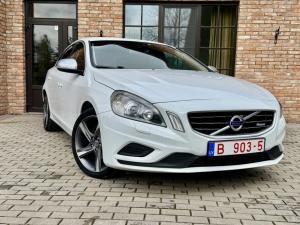 White Volvo S60 2012 in Riga, with an engine capacity of 2.00 L and mileage of 270 thousand km for 7150 €, photo 4 on AUTOMOTO.COM.LV