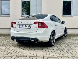 White Volvo S60 2012 in Riga, with an engine capacity of 2.00 L and mileage of 270 thousand km for 7150 €, photo 7 on AUTOMOTO.COM.LV