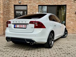 White Volvo S60 2012 in Riga, with an engine capacity of 2.00 L and mileage of 270 thousand km for 7150 €, photo 12 on AUTOMOTO.COM.LV