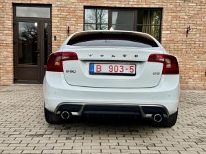 White Volvo S60 2012 in Riga, with an engine capacity of 2.00 L and mileage of 270 thousand km for 7150 €, photo 16 on AUTOMOTO.COM.LV