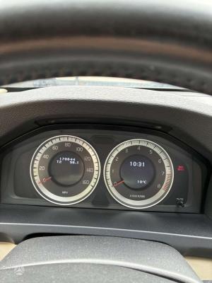 Balts Volvo S60 2012 Viļņa, ar dzinēja tilpumu 2.50 L un nobraukumu 288 tūkst. km par 3000 €, foto 7 vietnē AUTOMOTO.COM.LV