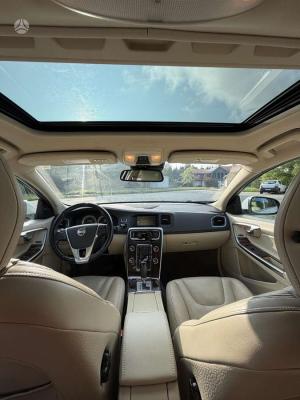 Balts Volvo S60 2012 Klaipėda, ar dzinēja tilpumu 2.52 L un nobraukumu 168 tūkst. km par 6500 €, foto 7 vietnē AUTOMOTO.COM.LV