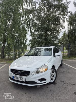White Volvo S60 2012 in Raseiniai, with an engine capacity of 2.50 L and mileage of 288 thousand km for 5550 €, photo 3 on AUTOMOTO.COM.LV