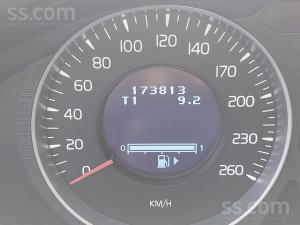 White Volvo S60 2012 in Riga, with an engine capacity of 1.60 L and mileage of 174 thousand km for 4800 €, photo 13 on AUTOMOTO.COM.LV