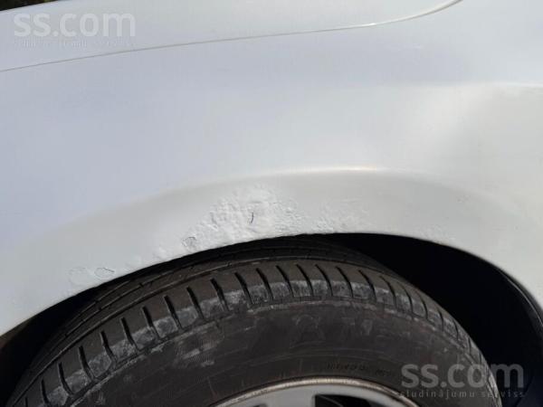 Balts Volvo S60 2012 Rīga, ar dzinēja tilpumu 1.60 L un nobraukumu 345 tūkst. km par 3950 €, foto 9 vietnē AUTOMOTO.COM.LV