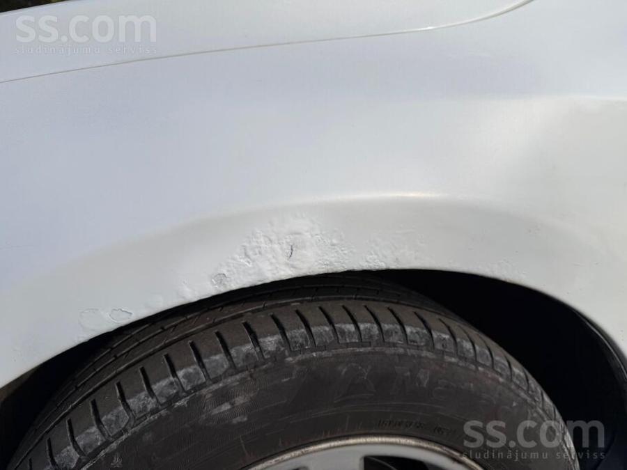 Balts Volvo S60 2012 Rīga, ar dzinēja tilpumu 1.60 L un nobraukumu 345 tūkst. km par 3950 €, foto 9 vietnē AUTOMOTO.COM.LV