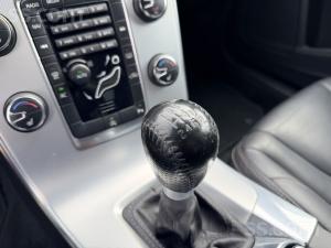 White Volvo S60 2013 in Riga, with an engine capacity of 2.00 L and mileage of 0 thousand km for 6995 €, photo 14 on AUTOMOTO.COM.LV