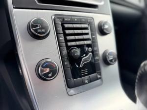 Balts Volvo S60 2013 Rīga, ar dzinēja tilpumu 2.00 L un nobraukumu 0 tūkst. km par 6995 €, foto 13 vietnē AUTOMOTO.COM.LV
