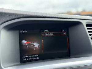 Balts Volvo S60 2013 Rīga, ar dzinēja tilpumu 2.00 L un nobraukumu 0 tūkst. km par 6995 €, foto 16 vietnē AUTOMOTO.COM.LV