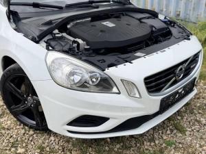 Balts Volvo S60 2013 Rīga, ar dzinēja tilpumu 2.00 L un nobraukumu 0 tūkst. km par 6995 €, foto 25 vietnē AUTOMOTO.COM.LV