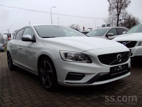 White Volvo S60 2014 in Riga, with an engine capacity of 1.60 L and mileage of 131 thousand km for 12700 €, photo 2 on AUTOMOTO.COM.LV