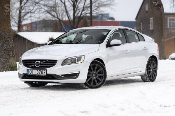 White Volvo S60 2014 in Jelgava, with an engine capacity of 2.00 L and mileage of 91 thousand km for 14900 €, photo 1 on AUTOMOTO.COM.LV