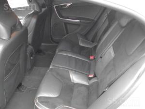 Balts Volvo S60 2014 Rīga, ar dzinēja tilpumu 1.60 L un nobraukumu 131 tūkst. km par 11000 €, foto 6 vietnē AUTOMOTO.COM.LV