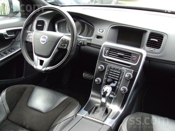 Balts Volvo S60 2014 Rīga, ar dzinēja tilpumu 1.60 L un nobraukumu 131 tūkst. km par 11000 €, foto 6 vietnē AUTOMOTO.COM.LV