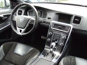 Balts Volvo S60 2014 Rīga, ar dzinēja tilpumu 1.60 L un nobraukumu 131 tūkst. km par 11000 €, foto 7 vietnē AUTOMOTO.COM.LV