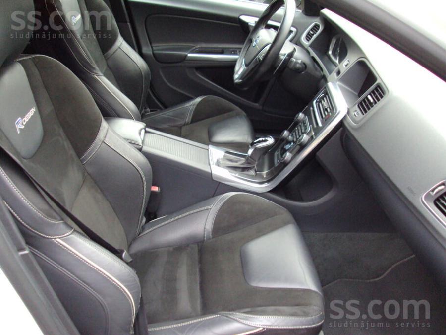 Balts Volvo S60 2014 Rīga, ar dzinēja tilpumu 1.60 L un nobraukumu 131 tūkst. km par 11000 €, foto 8 vietnē AUTOMOTO.COM.LV