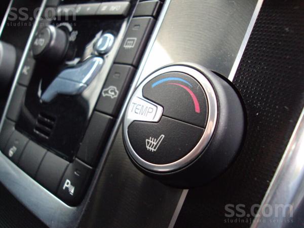 Balts Volvo S60 2014 Rīga, ar dzinēja tilpumu 1.60 L un nobraukumu 131 tūkst. km par 11000 €, foto 9 vietnē AUTOMOTO.COM.LV