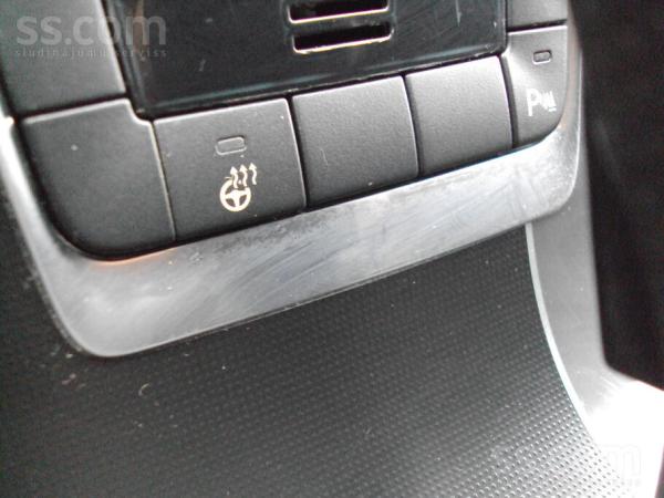 Balts Volvo S60 2014 Rīga, ar dzinēja tilpumu 1.60 L un nobraukumu 131 tūkst. km par 11000 €, foto 10 vietnē AUTOMOTO.COM.LV