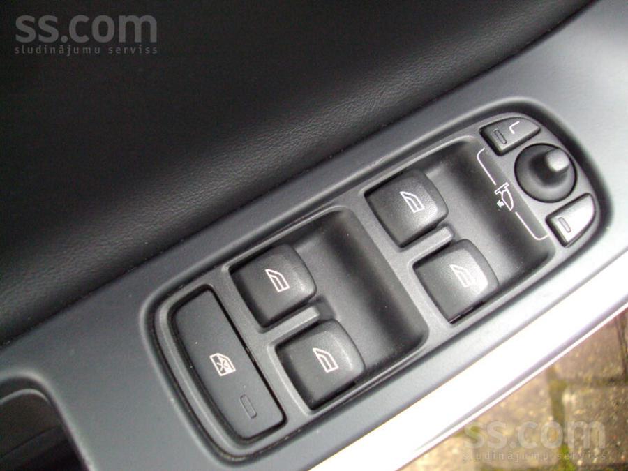 Balts Volvo S60 2014 Rīga, ar dzinēja tilpumu 1.60 L un nobraukumu 131 tūkst. km par 11000 €, foto 15 vietnē AUTOMOTO.COM.LV