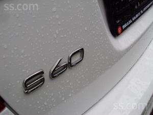 Balts Volvo S60 2014 Rīga, ar dzinēja tilpumu 1.60 L un nobraukumu 131 tūkst. km par 11000 €, foto 17 vietnē AUTOMOTO.COM.LV