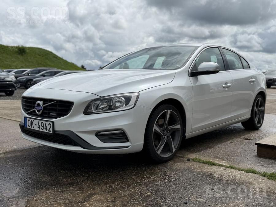 Balts Volvo S60 2014 Rīga, ar dzinēja tilpumu 2.00 L un nobraukumu 234 tūkst. km par 9750 €, foto 3 vietnē AUTOMOTO.COM.LV