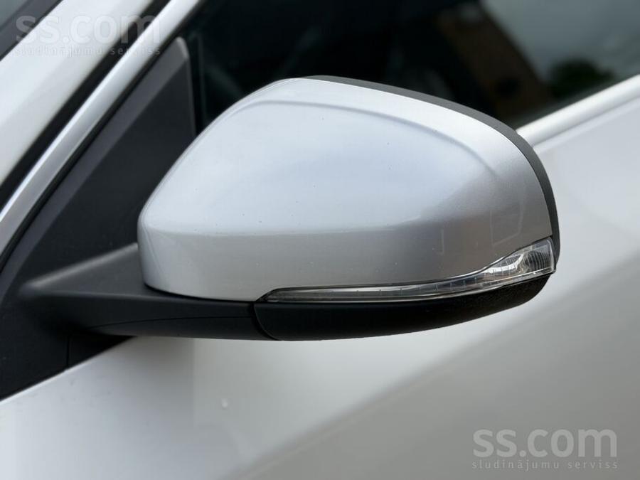 Balts Volvo S60 2014 Rīga, ar dzinēja tilpumu 2.00 L un nobraukumu 234 tūkst. km par 9750 €, foto 17 vietnē AUTOMOTO.COM.LV