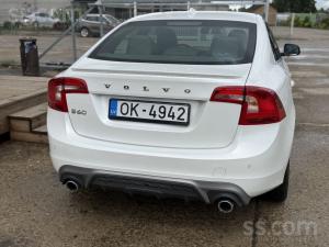 Balts Volvo S60 2014 Rīga, ar dzinēja tilpumu 2.00 L un nobraukumu 234 tūkst. km par 9750 €, foto 20 vietnē AUTOMOTO.COM.LV