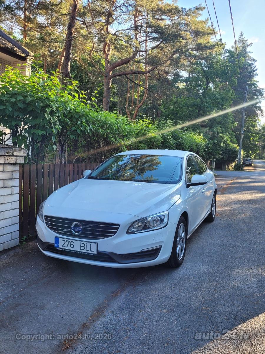 Balts Volvo S60 2014 Tallina, ar dzinēja tilpumu 1.60 L un nobraukumu 182 tūkst. km par 8000 €, foto 1 vietnē AUTOMOTO.COM.LV