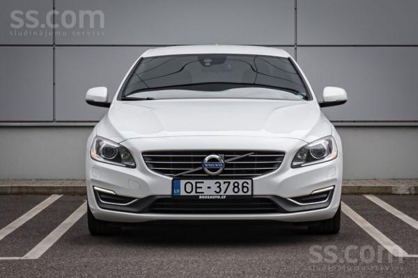 White Volvo S60 2014 in Riga, with an engine capacity of 2.00 L and mileage of 258 thousand km for 7350 €, photo 3 on AUTOMOTO.COM.LV