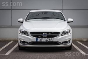 White Volvo S60 2014 in Riga, with an engine capacity of 2.00 L and mileage of 258 thousand km for 7350 €, photo 3 on AUTOMOTO.COM.LV