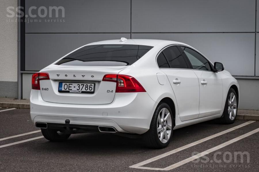 White Volvo S60 2014 in Riga, with an engine capacity of 2.00 L and mileage of 258 thousand km for 7350 €, photo 5 on AUTOMOTO.COM.LV