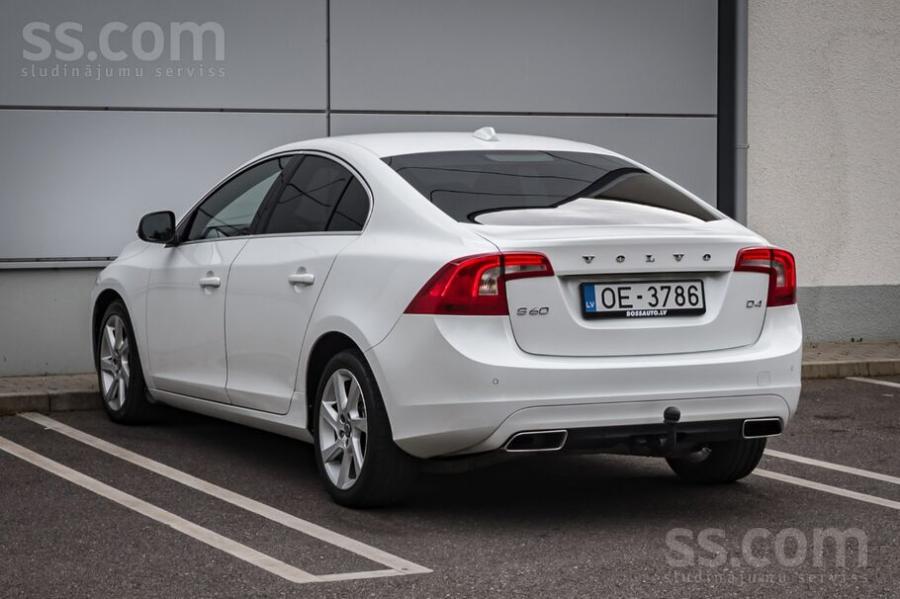 White Volvo S60 2014 in Riga, with an engine capacity of 2.00 L and mileage of 258 thousand km for 7350 €, photo 7 on AUTOMOTO.COM.LV