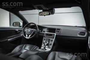 White Volvo S60 2014 in Riga, with an engine capacity of 2.00 L and mileage of 258 thousand km for 7350 €, photo 16 on AUTOMOTO.COM.LV