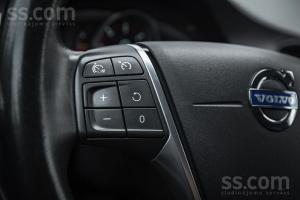 White Volvo S60 2014 in Riga, with an engine capacity of 2.00 L and mileage of 258 thousand km for 7350 €, photo 18 on AUTOMOTO.COM.LV