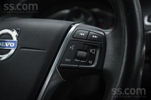 White Volvo S60 2014 in Riga, with an engine capacity of 2.00 L and mileage of 258 thousand km for 7350 €, photo 20 on AUTOMOTO.COM.LV
