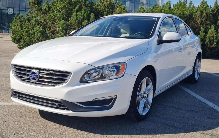 Balts Volvo S60 2014 Šauļi, ar dzinēja tilpumu 2.50 L un nobraukumu 214 tūkst. km par 9600 €, foto 8 vietnē AUTOMOTO.COM.LV